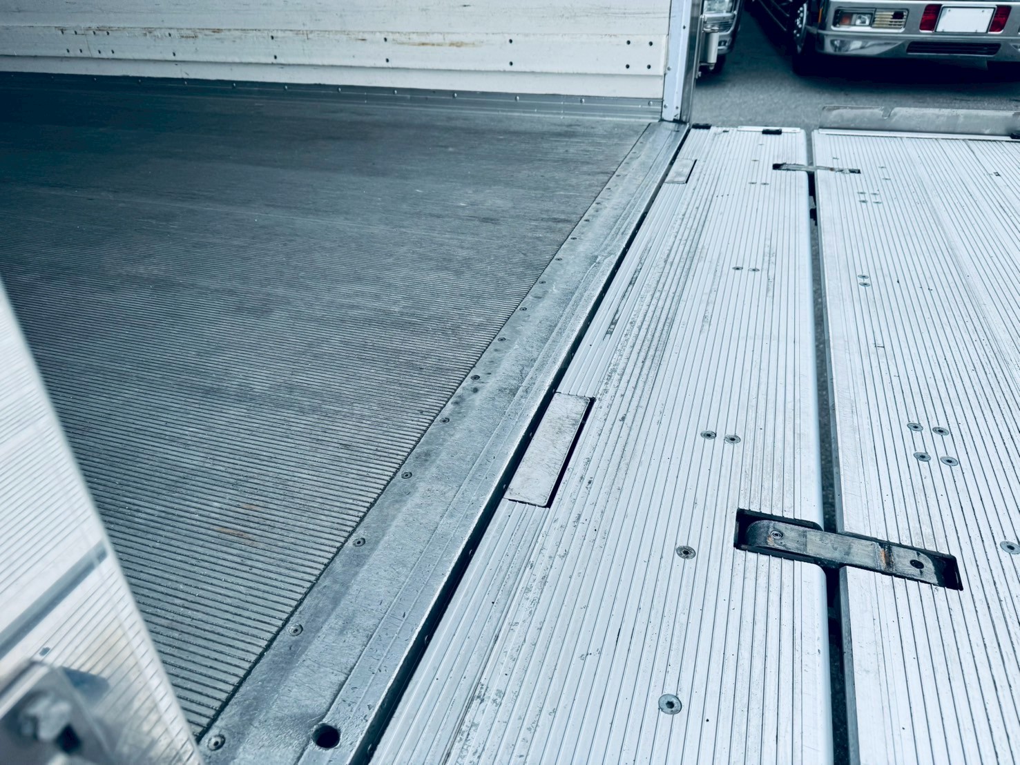 LINE_ALBUM_20250526 _2_250526_27 | 中古トラック販売のトラックコム中古トラック販売